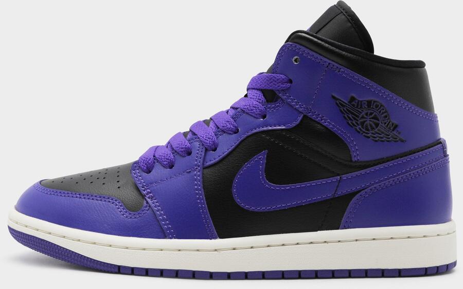 Jordan Air 1 Mid Bred Toe $30, adidas Ultraboost 5.0 $100 ($10 Shipping ...